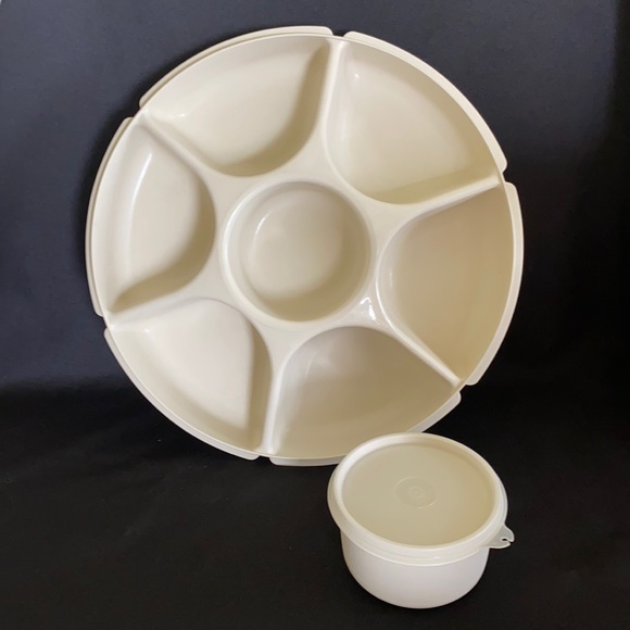 Tupperware | Dining | Tupperware Chip And Dip Party Platter Vintage ...